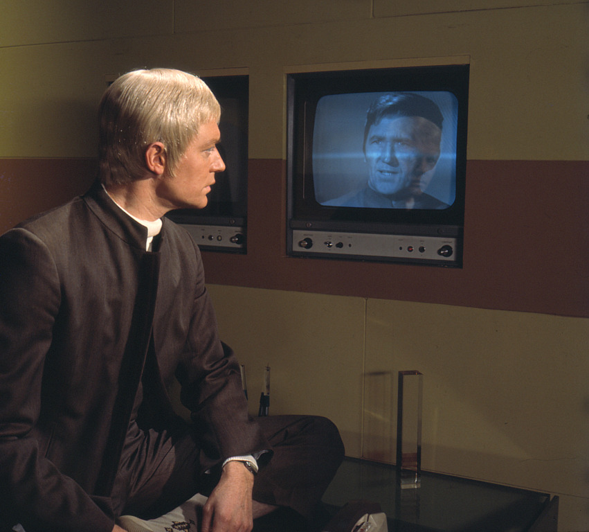 UFO - Kill Straker! (E07) (1970) | ČSFD.sk