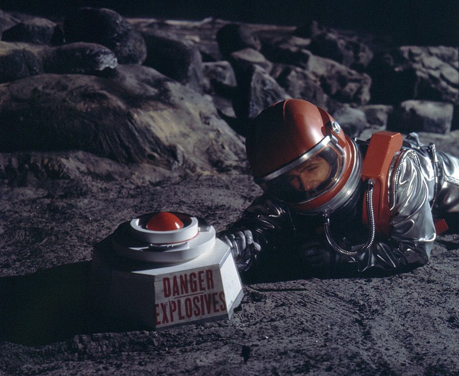 UFO - Kill Straker! (E07) (1970) | ČSFD.sk