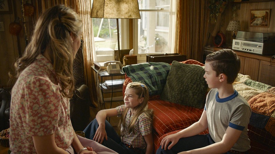Young Sheldon - A Baby Tooth and the Egyptian God of Knowledge (S03E20 ...
