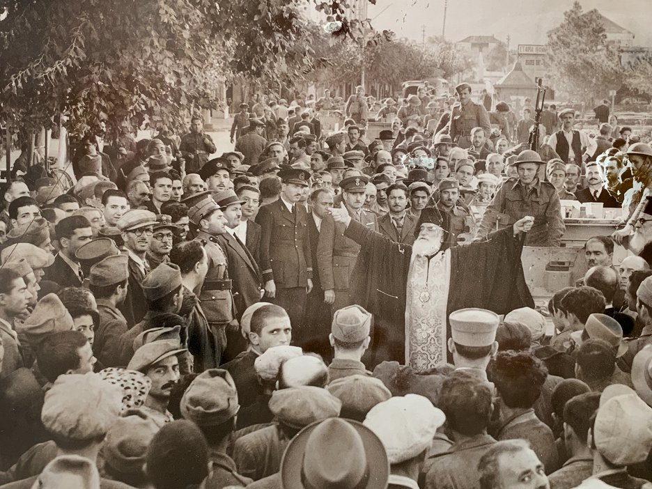 Bitva o Krétu - Evacuation (E02) (2020) | ČSFD.cz