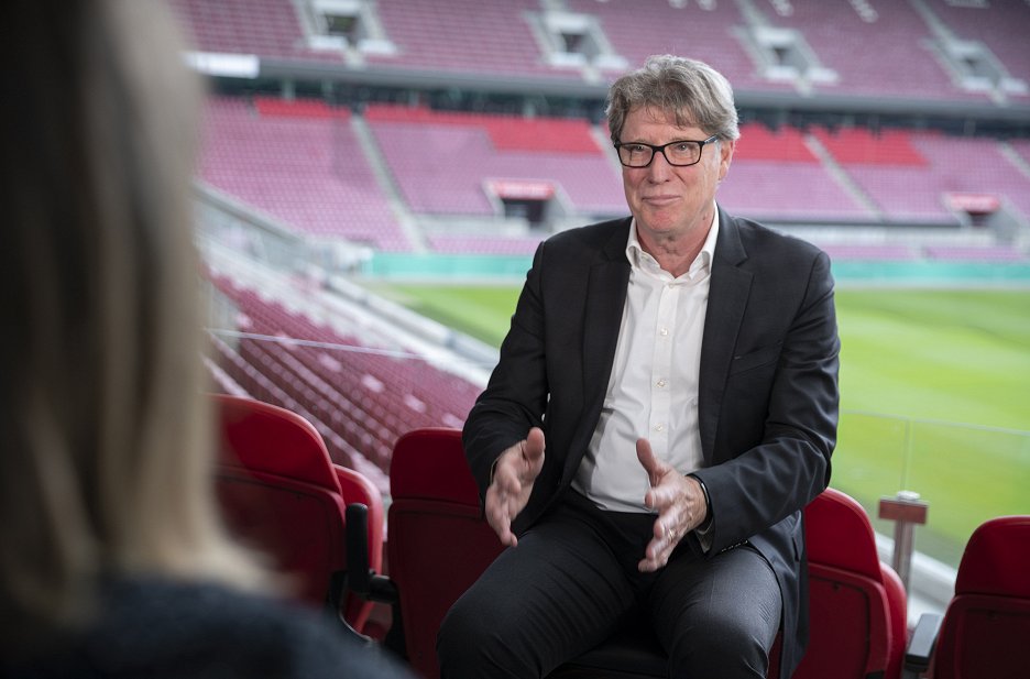 Unser Land in den 80ern - Alles Lüge – 1986 (E07) (2018) | ČSFD.cz