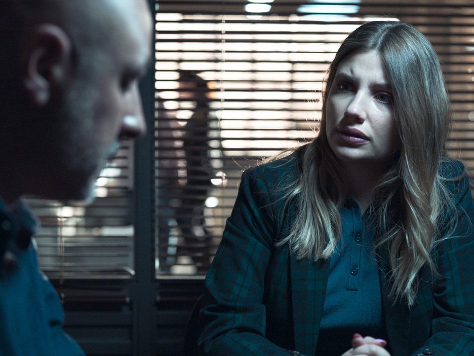 Caronte - Déjà vu (E13) (2020) | ČSFD.cz