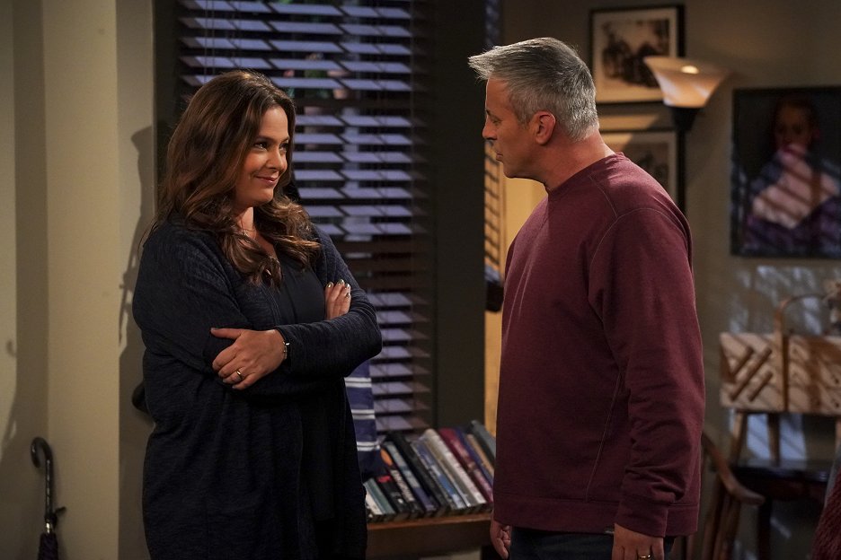 Man with a Plan - Adam's Big Little Lie (S04E02) (2020) | ČSFD.cz