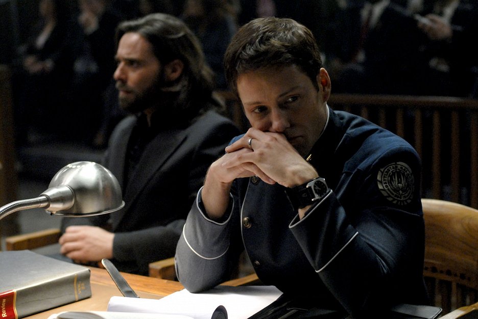 Battlestar Galactica - Na rozcestí, část druhá (S03E20) (2007) | ČSFD.cz