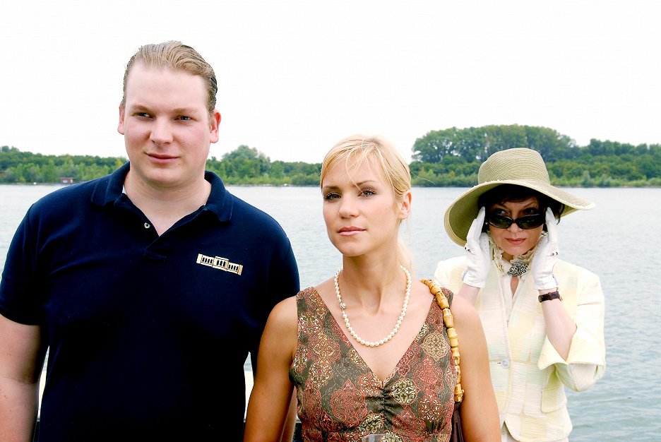 Vienna Crime Squad - Konkurrenten (S02E09) (2006) | Creators | ČSFD.cz