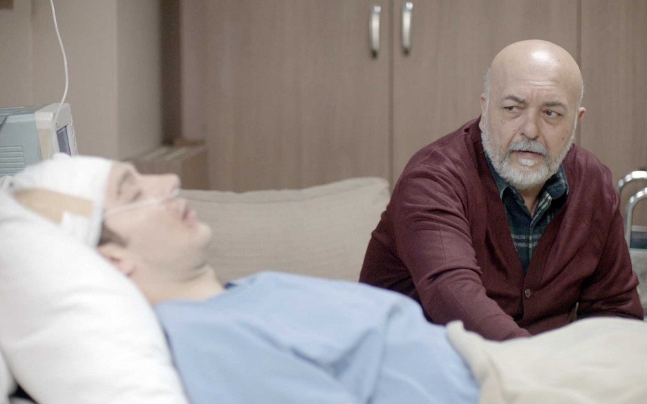 Baba Candır - Episode 33 (S01E33) (2016) | ČSFD.cz