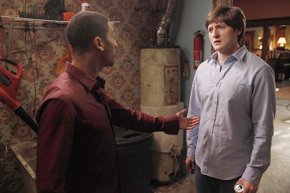 Vychovávat Hope - Romeo a Romeo (S01E12) (2011) | ČSFD.cz