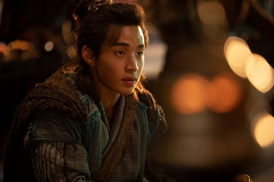 Double World (2020) | ČSFD.cz