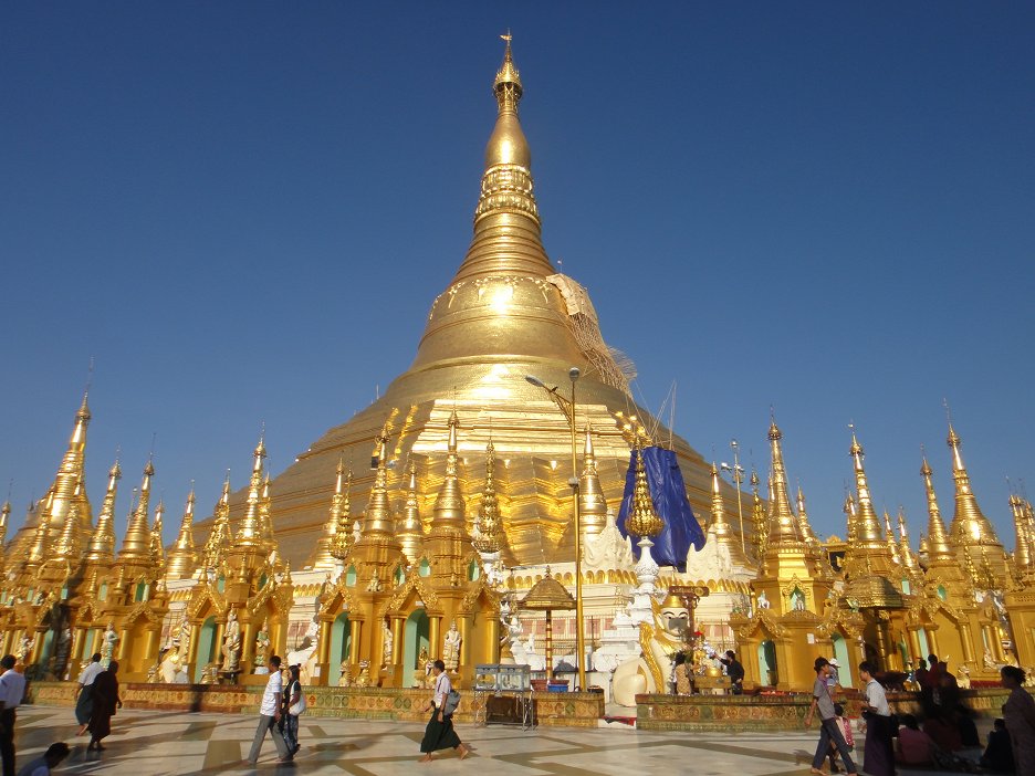 Pugam, město tisíců chrámů (2016) | ČSFD.cz