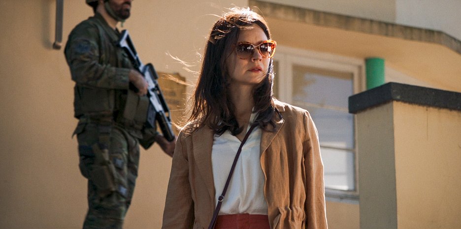 Peacemaker - Varastetut aseet (E05) (2020) | ČSFD.cz