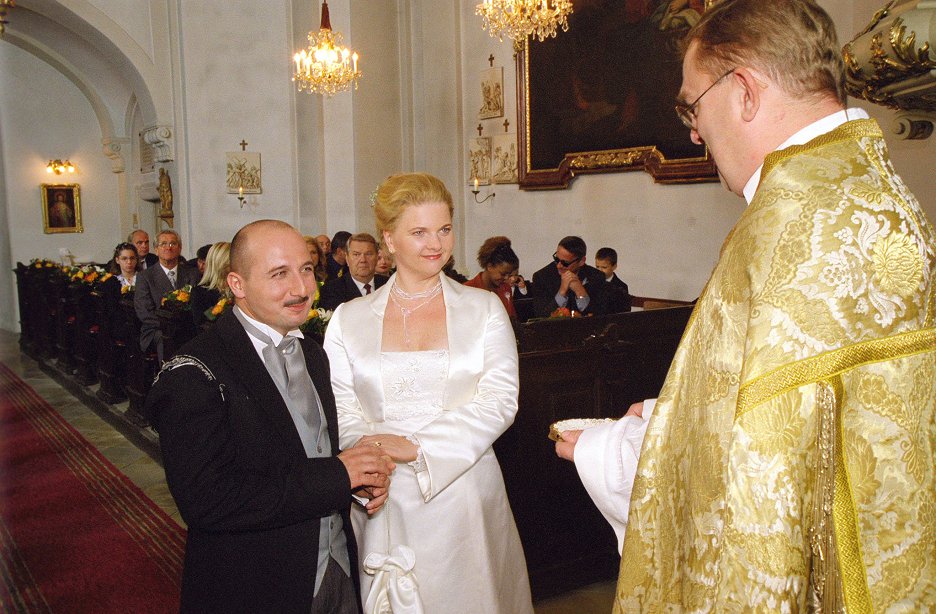 Dolce Vita & Co - Polterabend (S02E07) (2002) | ČSFD.cz