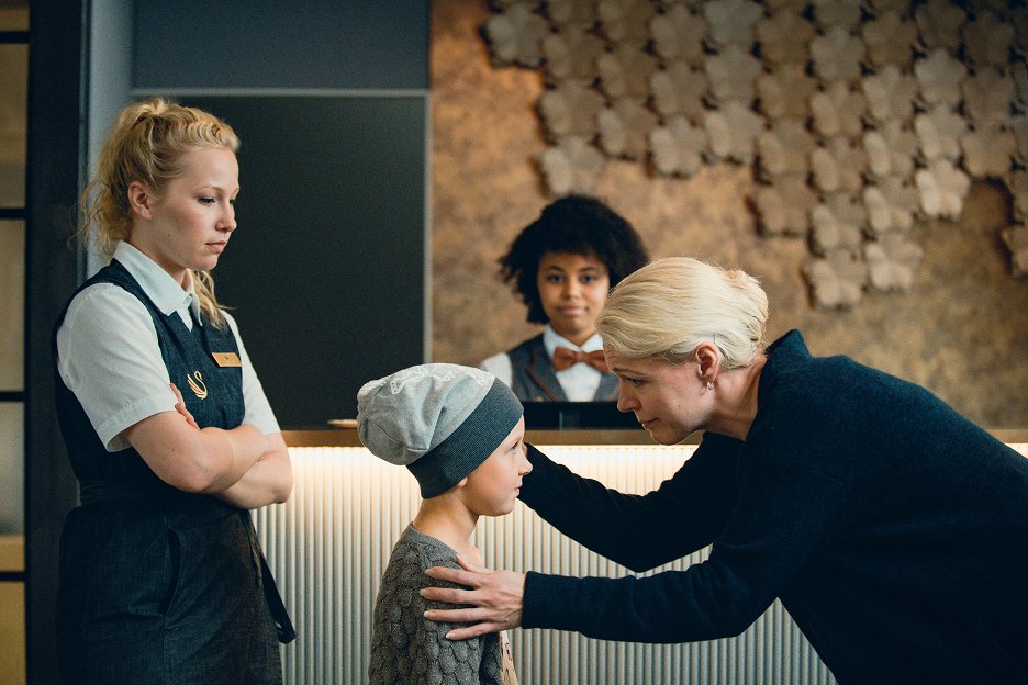 Hotel Swan Helsinki - Pidätys (S01E07) (2020) | ČSFD.cz