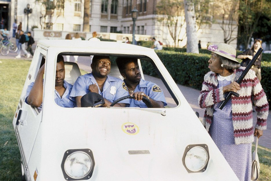 Bowlegged Lou | ČSFD.cz