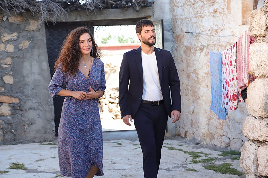 Hercai - Episode 1 (S03E01) (2020) | ČSFD.cz