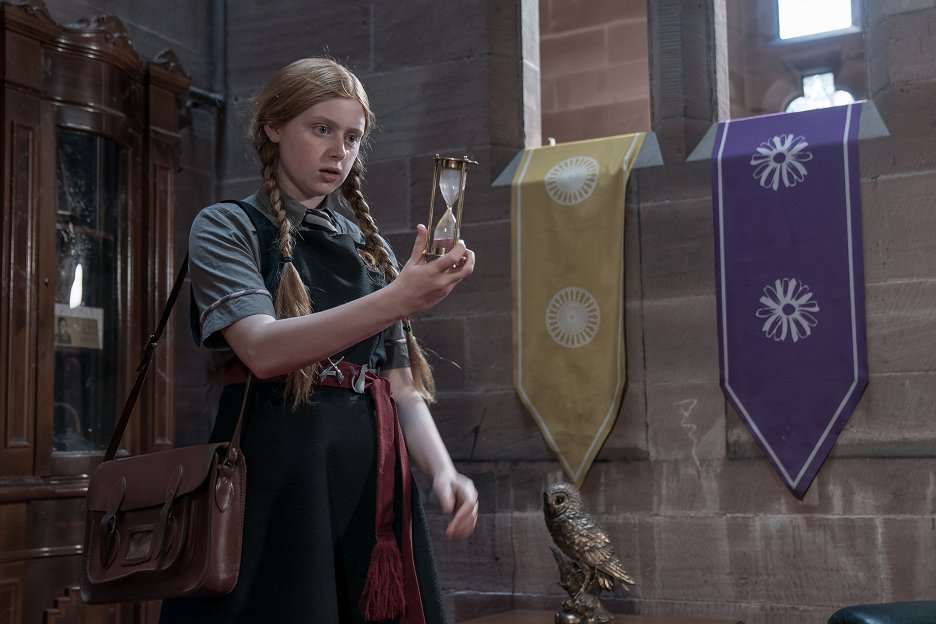 Čarodějnice školou povinné - A Witch in Time (S04E10) (2020) | ČSFD.cz