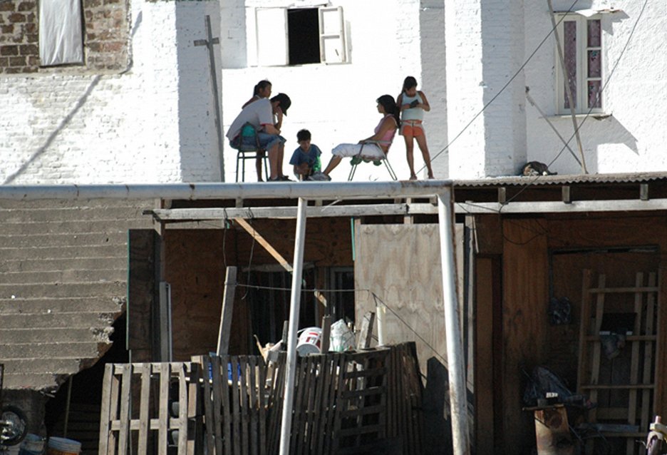 Ciudad oculta (2010) | ČSFD.cz