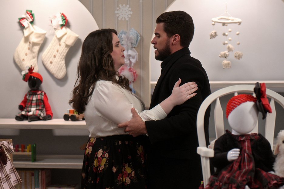 Dolly Parton's Christmas on the Square (2020) | ČSFD.cz