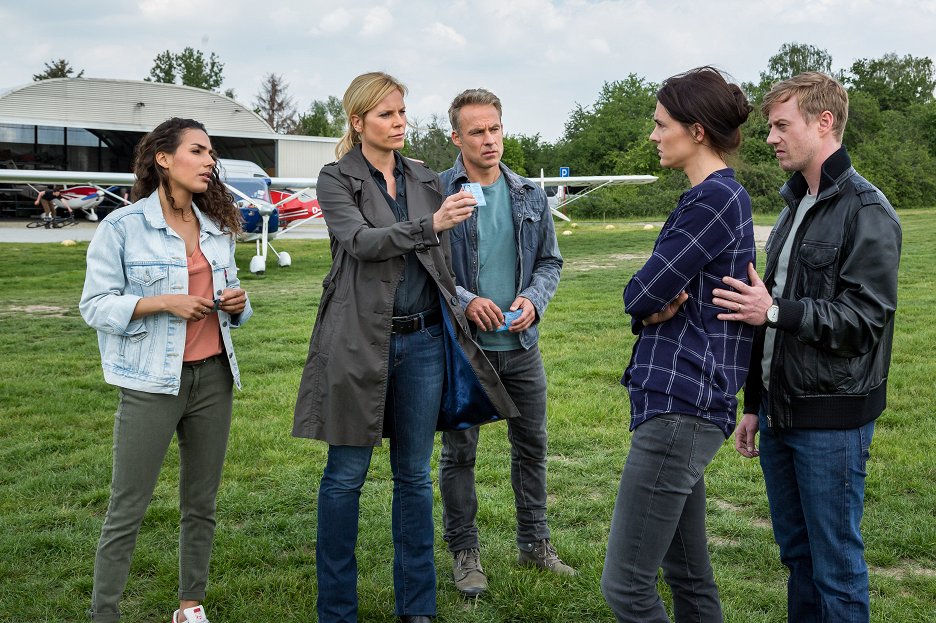 Leipzig Homicide - Vom Himmel gefallen (S21E10) (2020) | Creators | ČSFD.sk