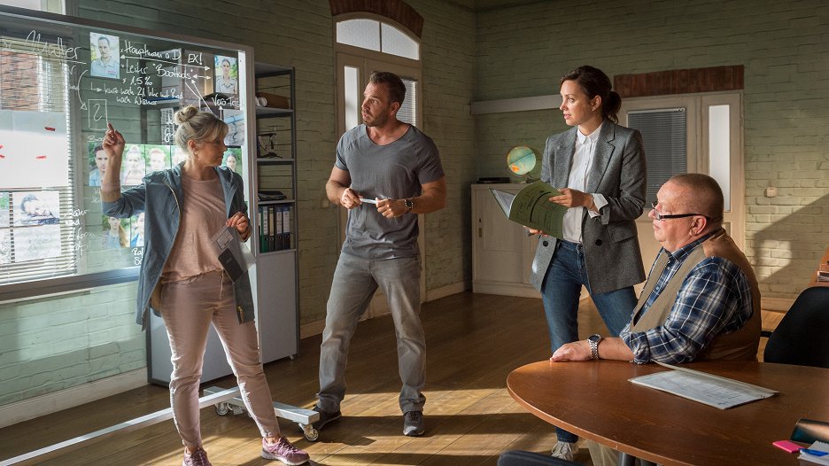 SOKO Wismar - Zucht und Ordnung (S18E11) (2020) | ČSFD.sk