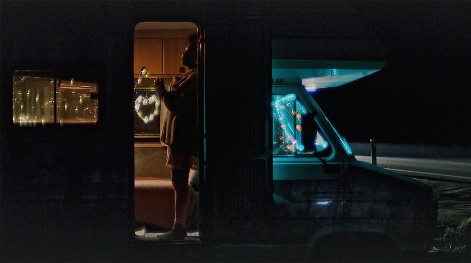 Karavan lásky (2019) | ČSFD.cz