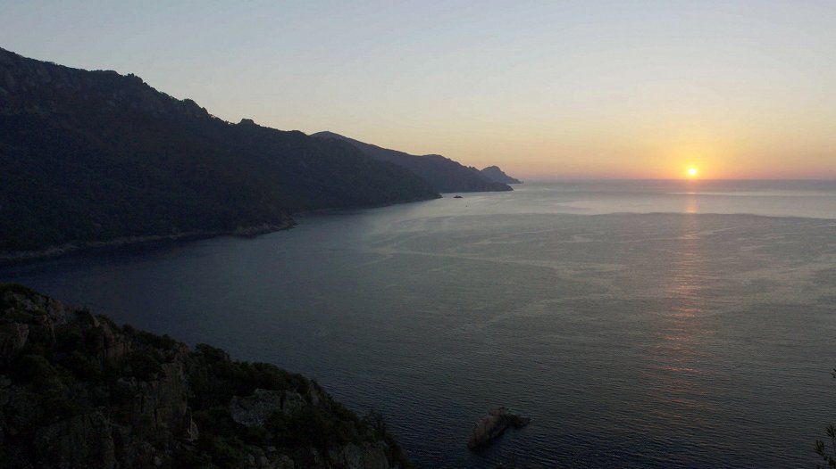 Neznámá Korsika (2017) | ČSFD.cz