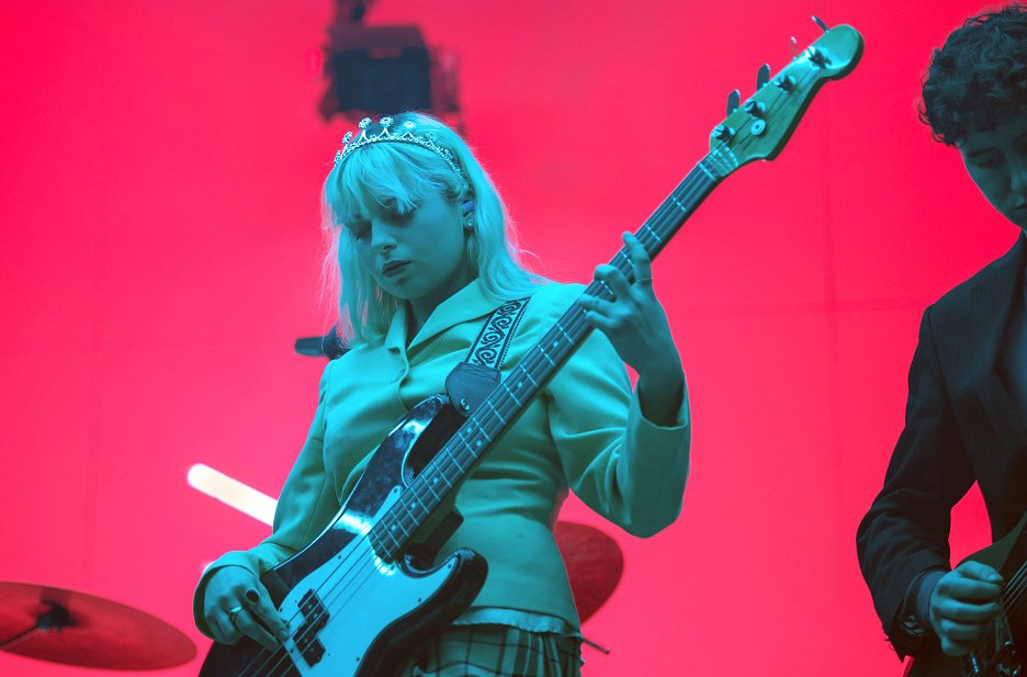 Echoes with Jehnny Beth - Black Country New Road / Ed O Brien / Kim ...