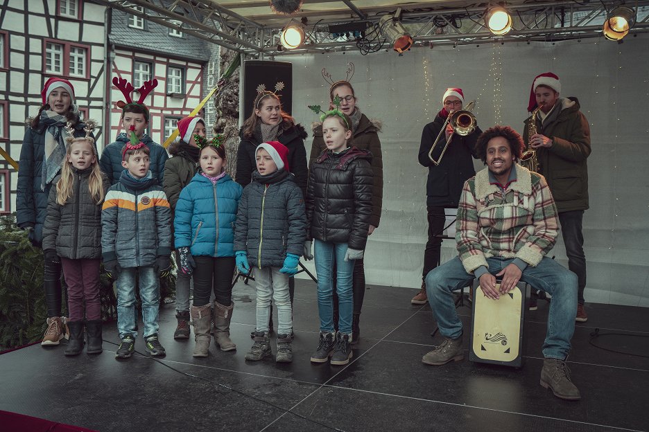 Over Christmas - The Most Wonderful Christmas of the Year (E03) (2020 ...