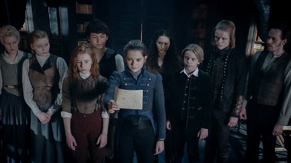 Dědictví temnoty - Der Wettlauf beginnt (S02E12) (2020) | ČSFD.cz