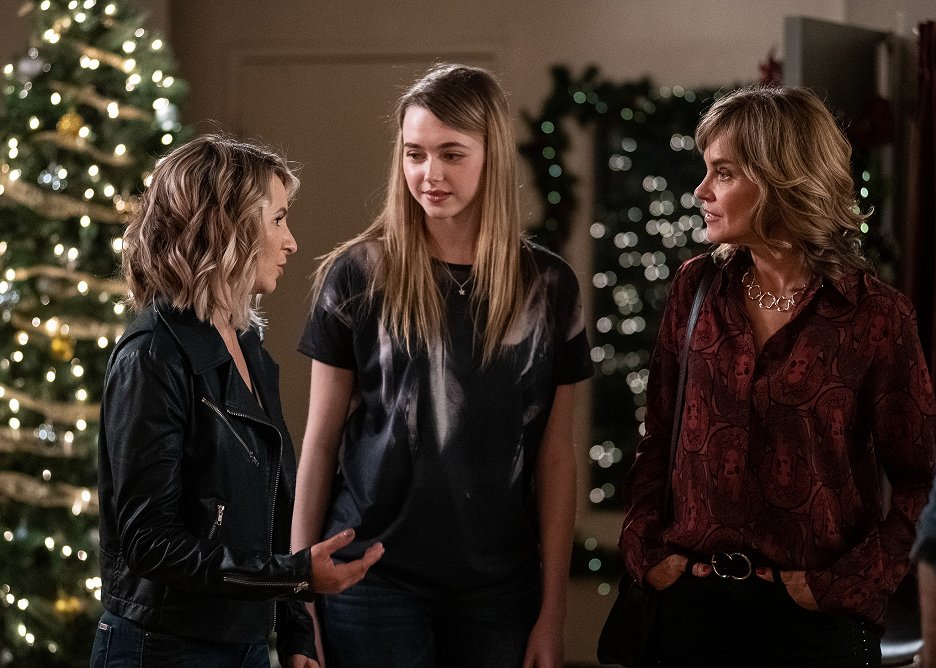 Csak egy karácsonyi dal (2019) | Érdekességek - Hibák a filmben | ČSFD.cz