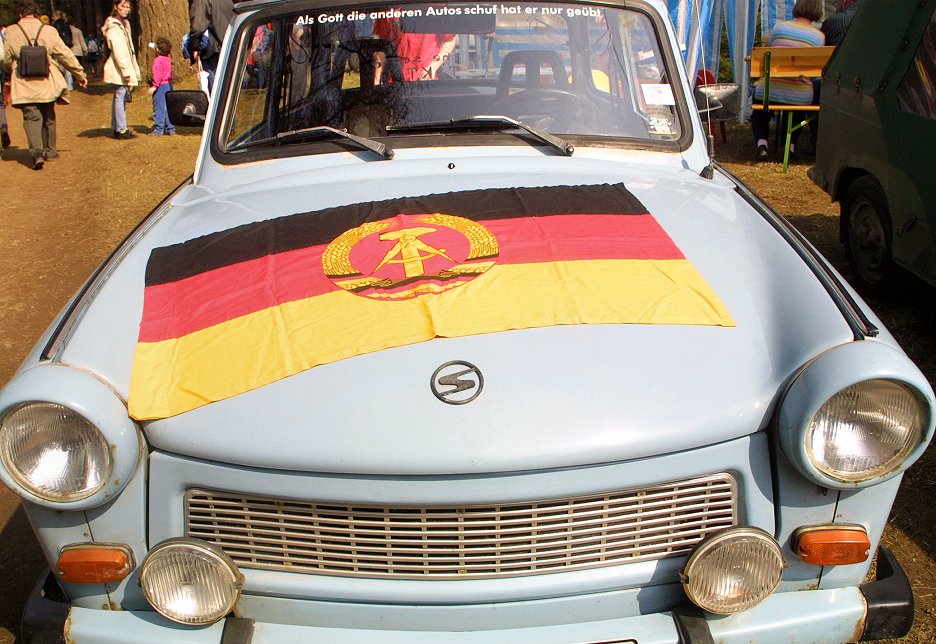 Der letzte Trabbi (1990) | ČSFD.cz