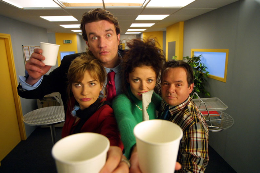 Camera Cafe (2004) | ČSFD.cz