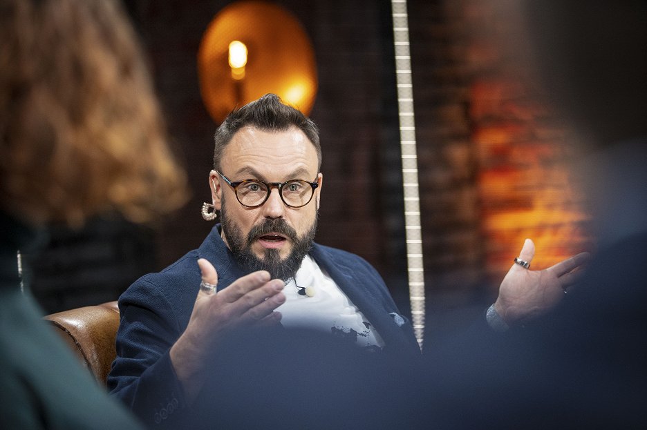 Riku Rantala & 100 kysymystä ilmastosta (2020) | ČSFD.cz