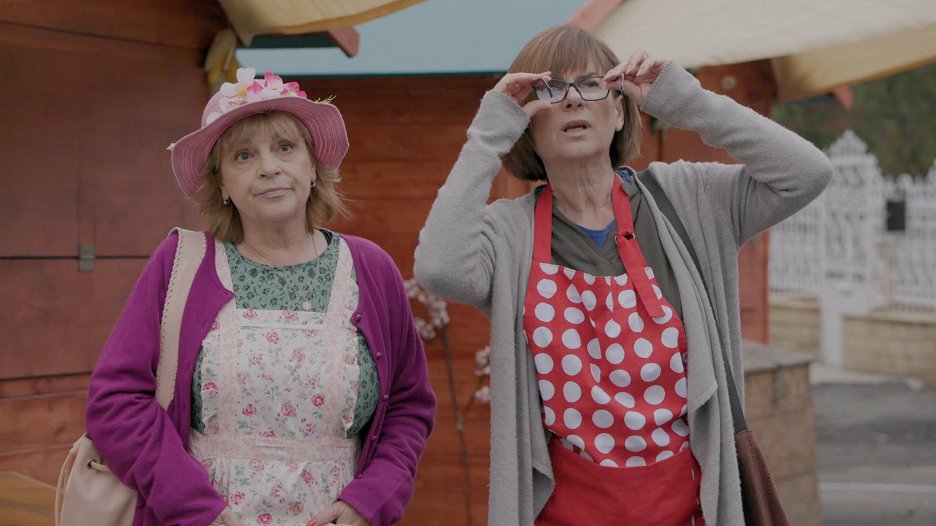 Keresztanyu - Randi vagy nem randi? (S01E23) (2021) | ČSFD.cz