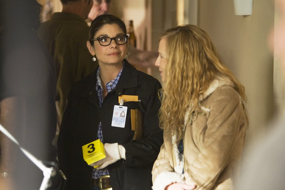 Božská mrcha - A Survivor Lives Here (S02E02) (2008) | ČSFD.cz