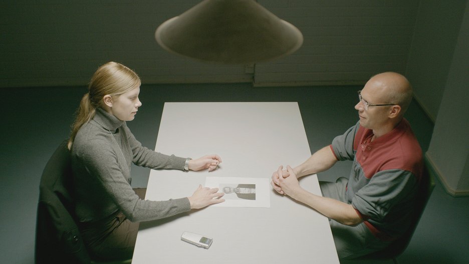 Ratamo - Idiootti (E08) (2018) | ČSFD.cz