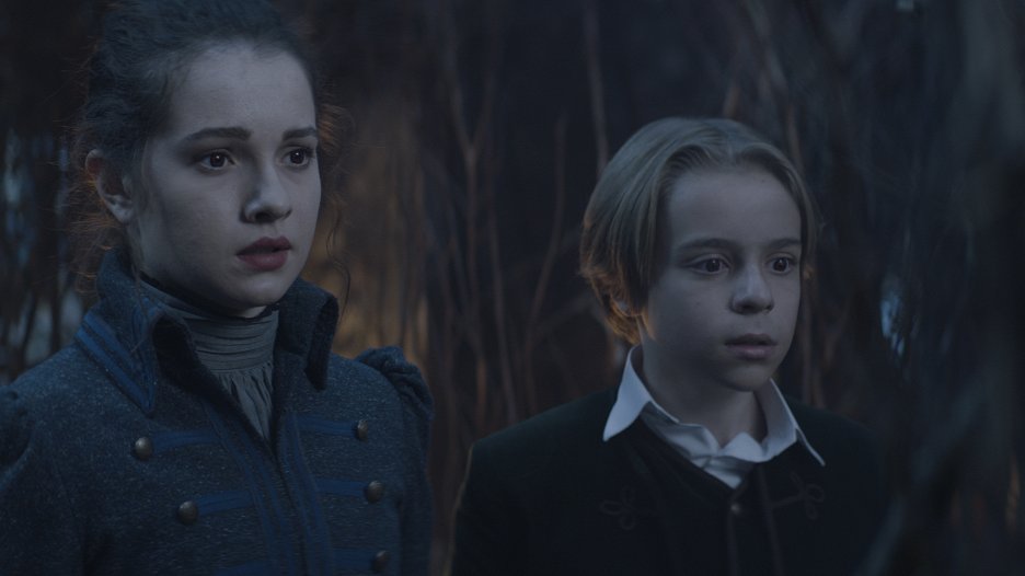 Dědictví temnoty - Der Wettlauf beginnt (S02E12) (2020) | ČSFD.cz