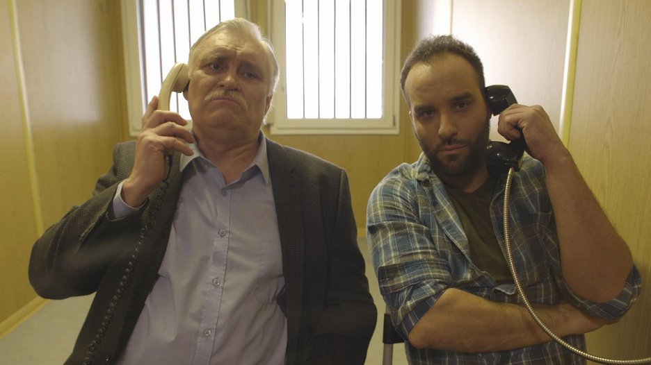 Drága örökösök - Az utód (S04E06) (2020) | ČSFD.cz