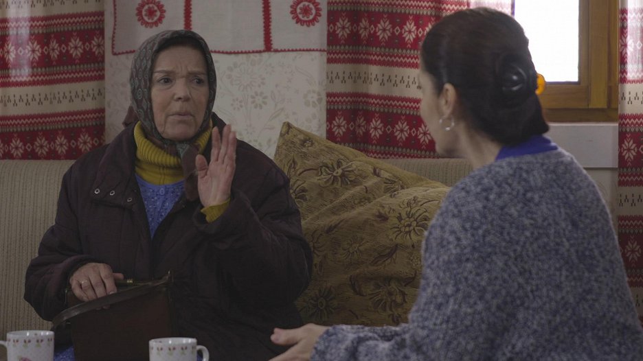 Drága örökösök - Vészhívó gomb (S04E08) (2020) | ČSFD.cz