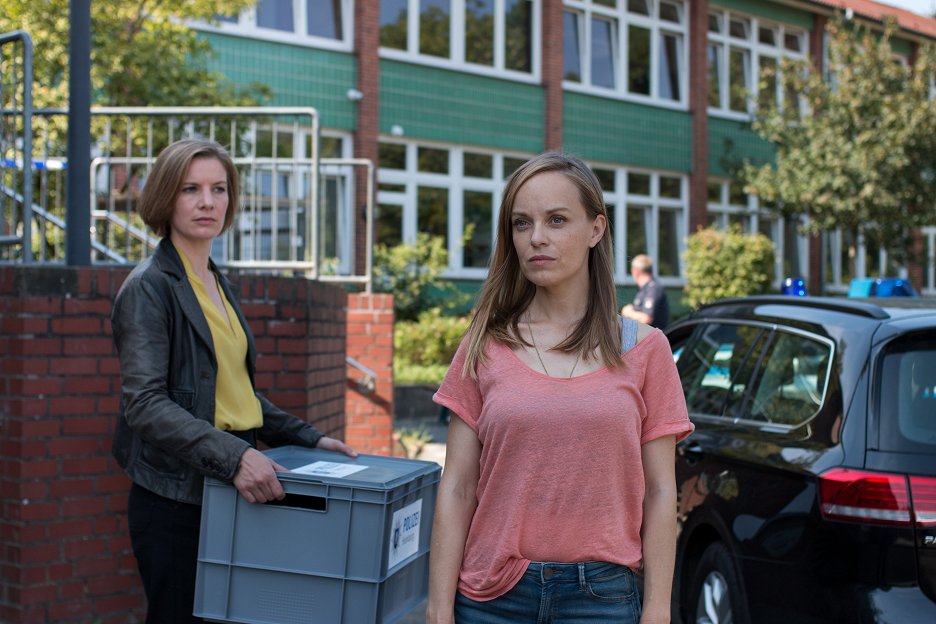 SOKO Hamburg - Unter Lehrern (S03E11) (2021) | ČSFD.cz