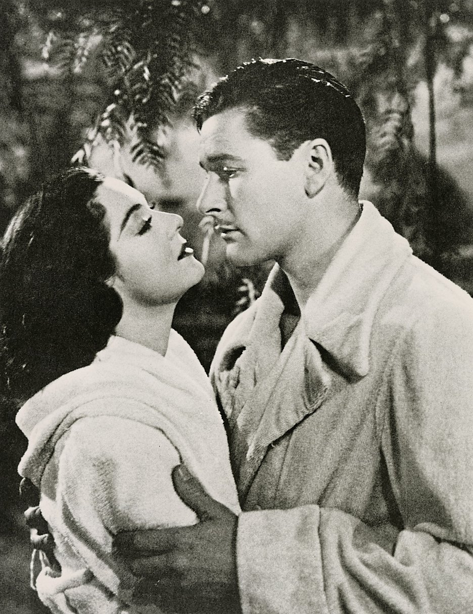 Four's a Crowd (1938) | ČSFD.sk