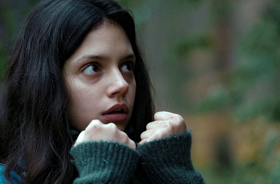 Love Hurts (2020) | ČSFD.cz