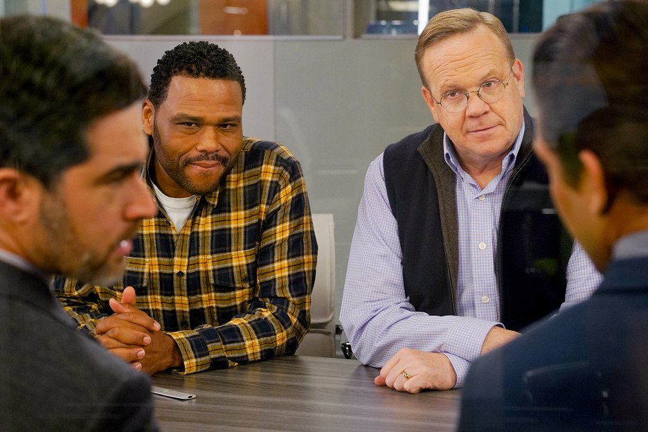 Black-ish - Richard Youngsta (S03E19) (2017) | ČSFD.cz