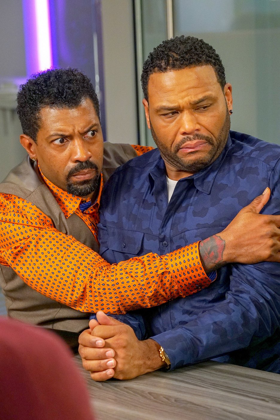 Black-ish - Richard Youngsta (S03E19) (2017) | ČSFD.cz