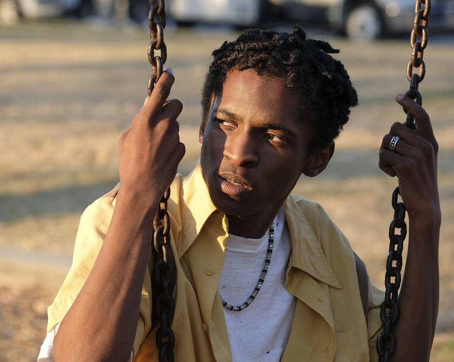 Cruel Summer - Happy Birthday, Jeanette Turner (S01E01) (2021) | ČSFD.cz