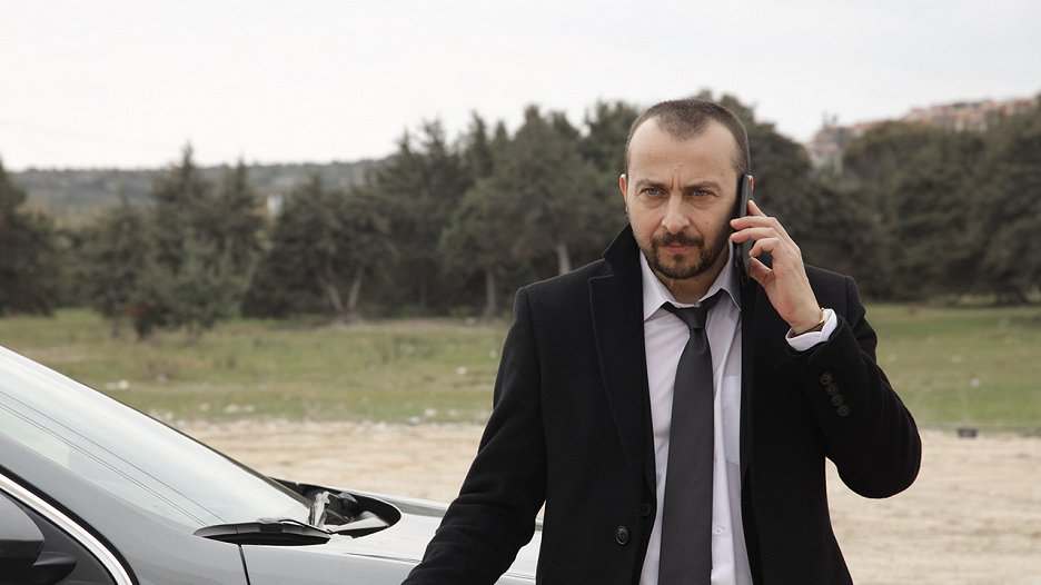 Son Yaz - Karga (S01E12) (2021) | ČSFD.cz