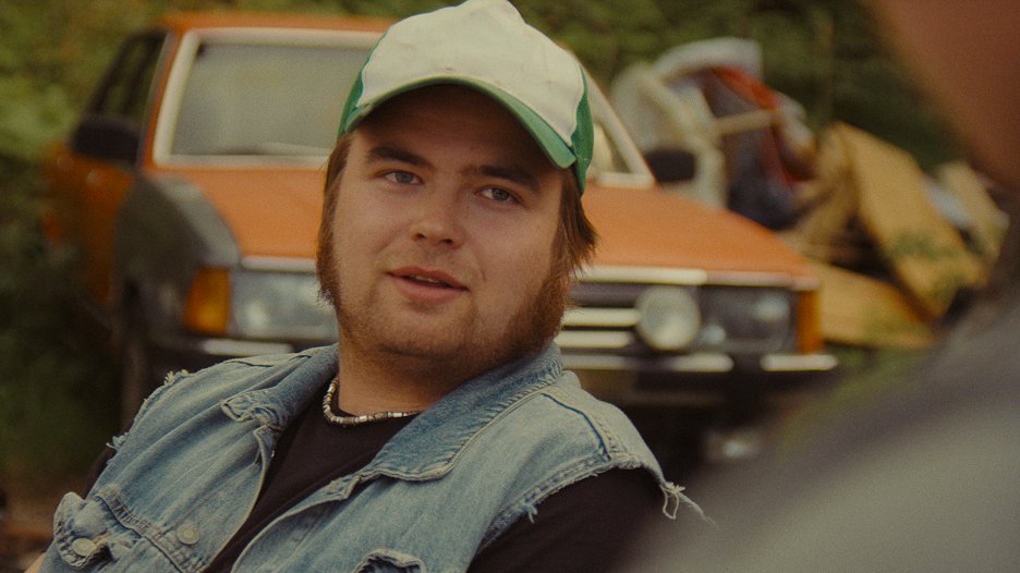 Autíčkáři z předměstí - Klovn i kamp (S02E05) (2021) | ČSFD.cz