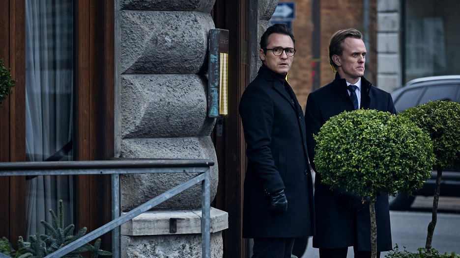 Pros and Cons (2018) | ČSFD.sk