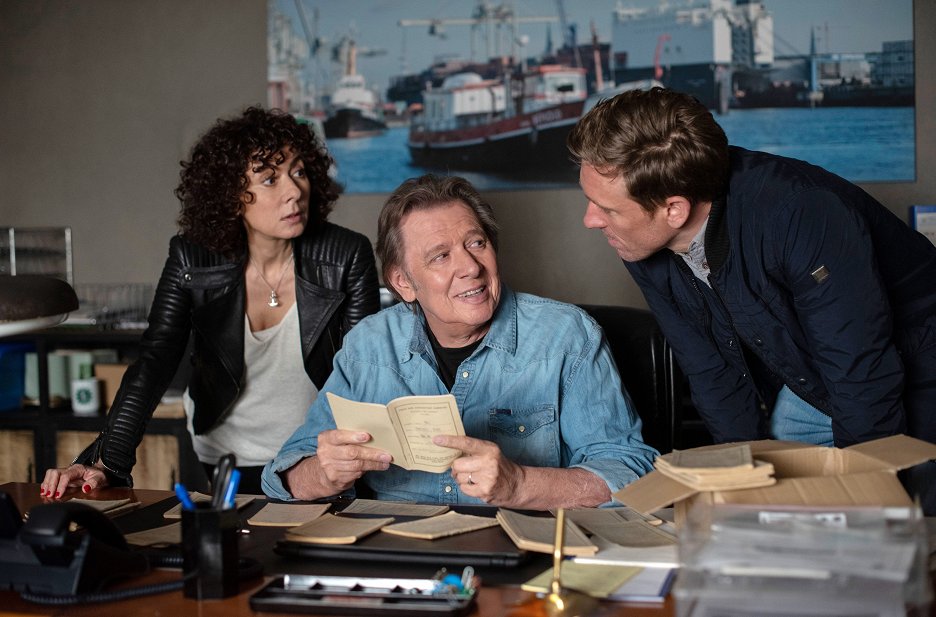 Großstadtrevier - Das neue Revier (S33E01) (2020) | ČSFD.cz