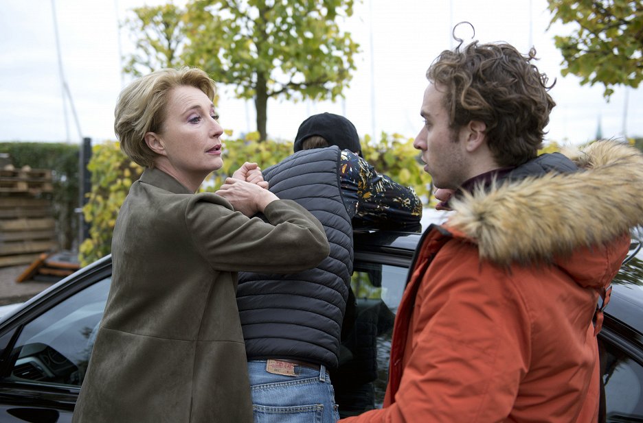 Großstadtrevier - Das Revier explodiert (S32E17) (2019) | ČSFD.cz