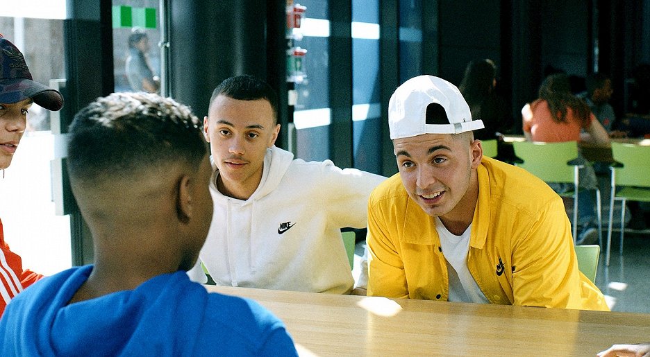 17 (2018) | ČSFD.cz